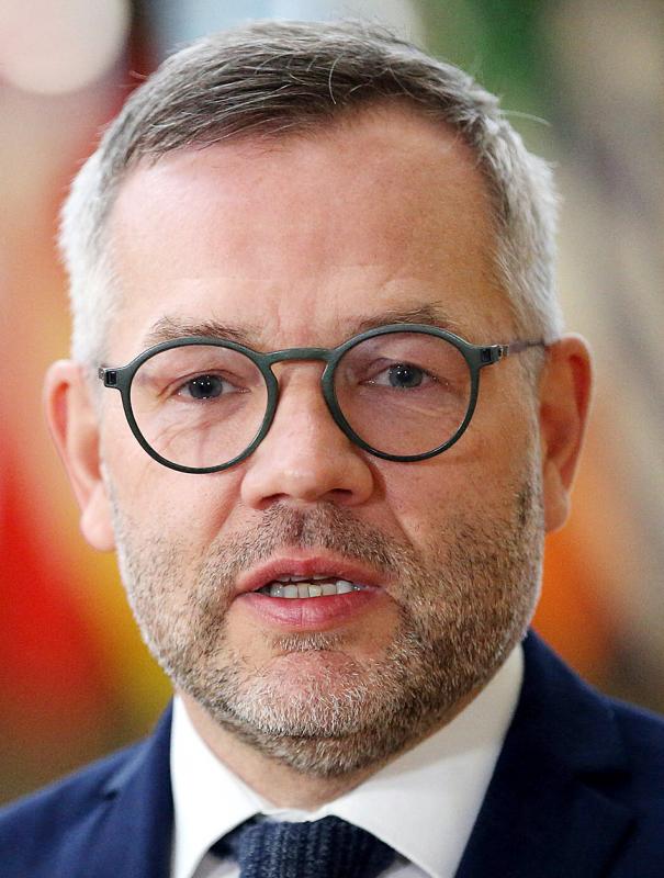 European ban on Russian oil urged - Taipei Times