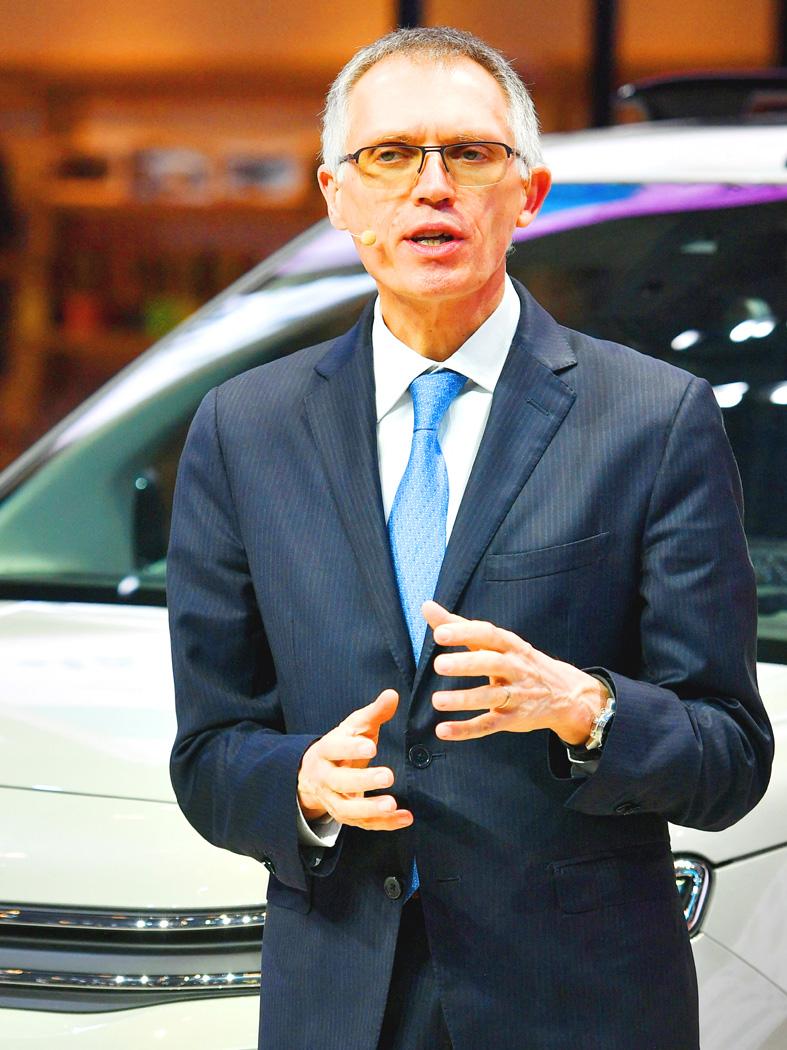 Stellantis investors reject pay policy after CEO draws fire - Taipei Times