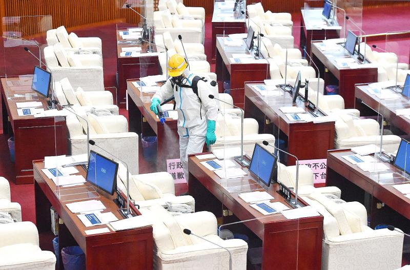 Staying safe - Taipei Times