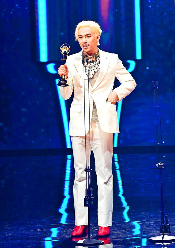 SPEAK UP ! 雙語會話 - Taipei Times