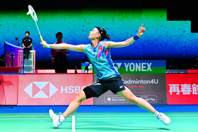 Tai, Chou advance to quarters - Taipei Times