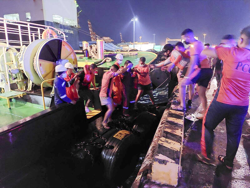 More than 80 people rescued from Philippine ferry fire - Taipei Times