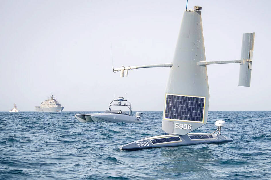 Iran briefly seizes two US sea drones - Taipei Times