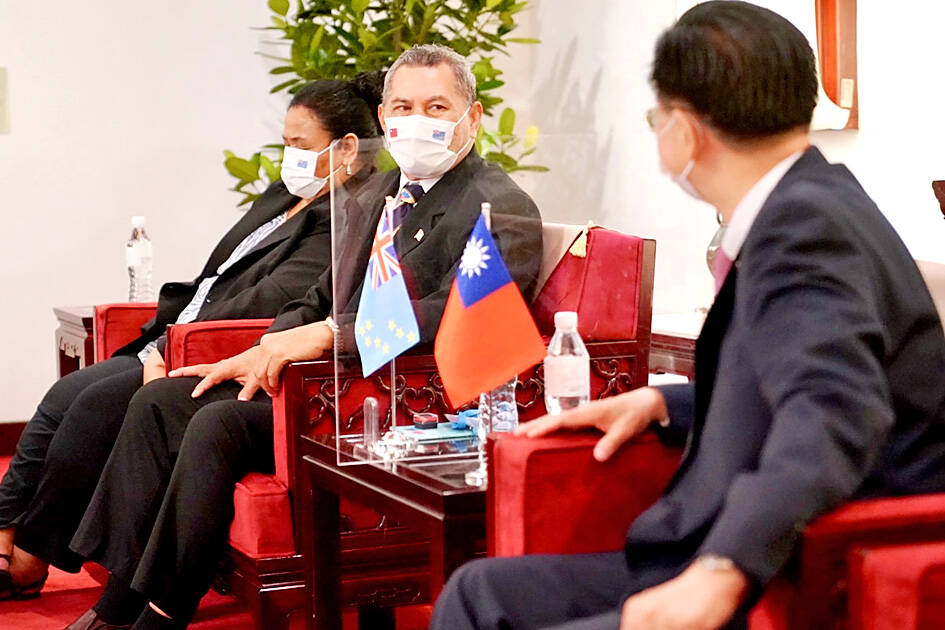 Delegation led by Tuvalu’s Natano arrives in Taiwan - Taipei Times