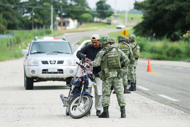 Hacking revelations put Mexico military on the defensive - Taipei Times
