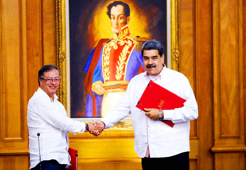 Colombian leader in Caracas after nine-year break - Taipei Times