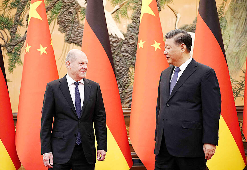 Germany’s Scholz seeks closer China ties on Beijing visit - Taipei Times