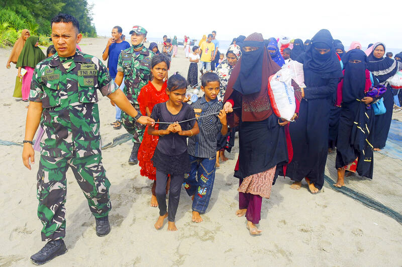 Second boat of over 100 Rohingya lands in Indonesia - Taipei Times
