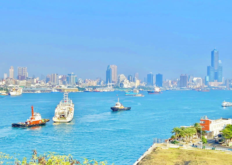 Research vessels recalled to port after power failure - Taipei Times