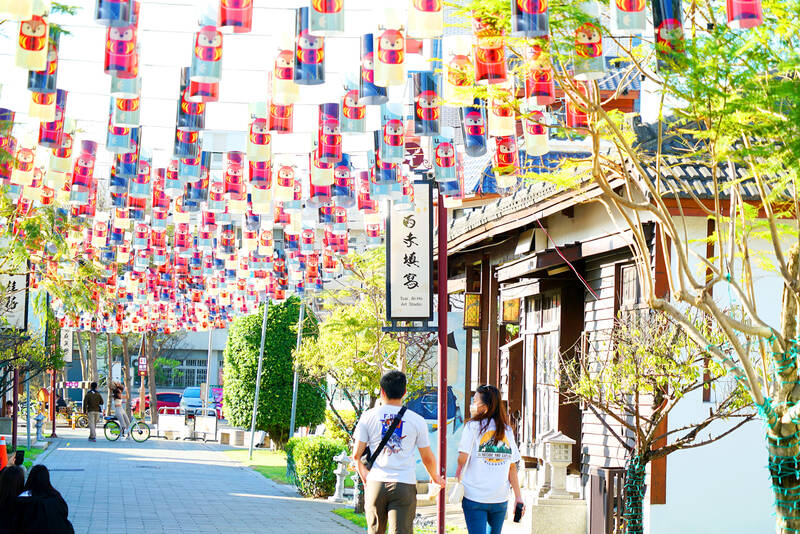 Lighting up for the new year - Taipei Times