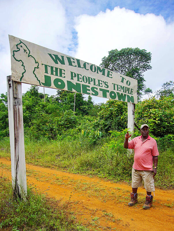 Memory of macabre cult massacre buried in Guyana jungle - Taipei Times