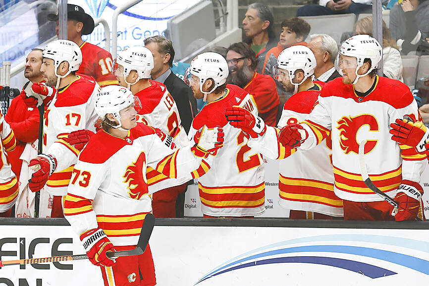 Toffoli, Kadri score twice as Flames down Sharks 7-3 - Taipei Times