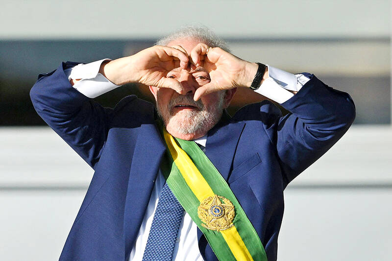 Brazil’s Lula sworn in, vows rebuilding - Taipei Times