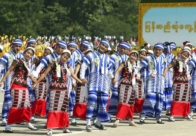 Burmese junta marks Independence Day - Taipei Times
