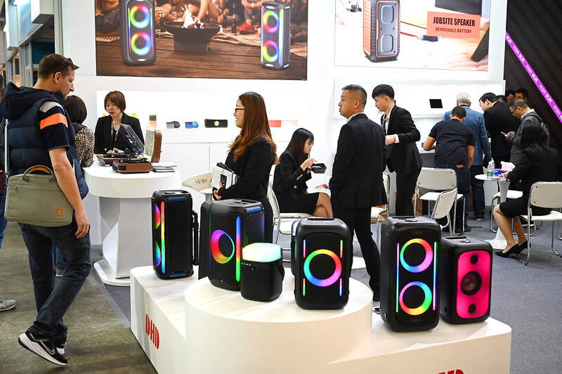 Sounding out the wares - Taipei Times