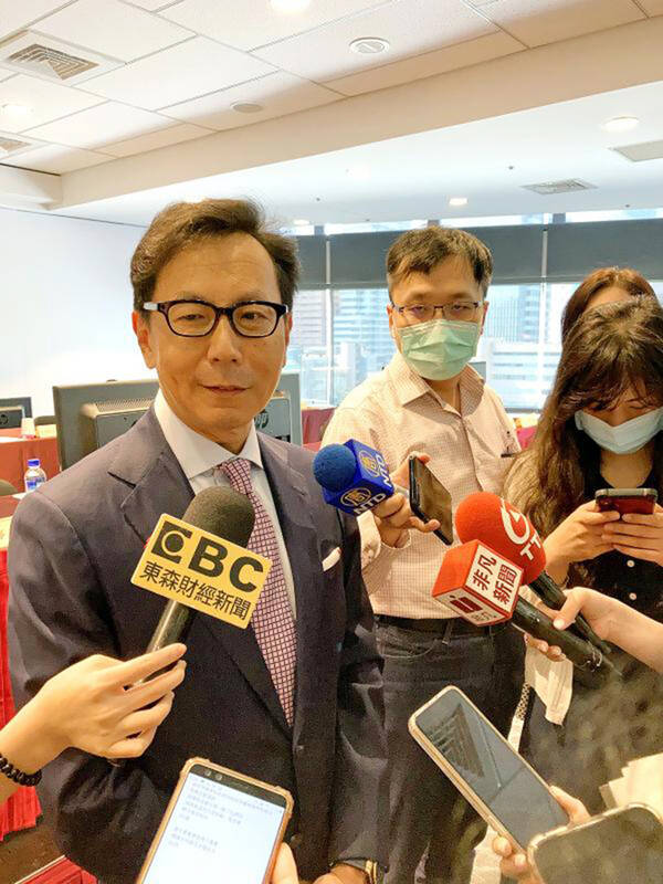 Fubon siblings retake top spot in nation’s rich list - Taipei Times