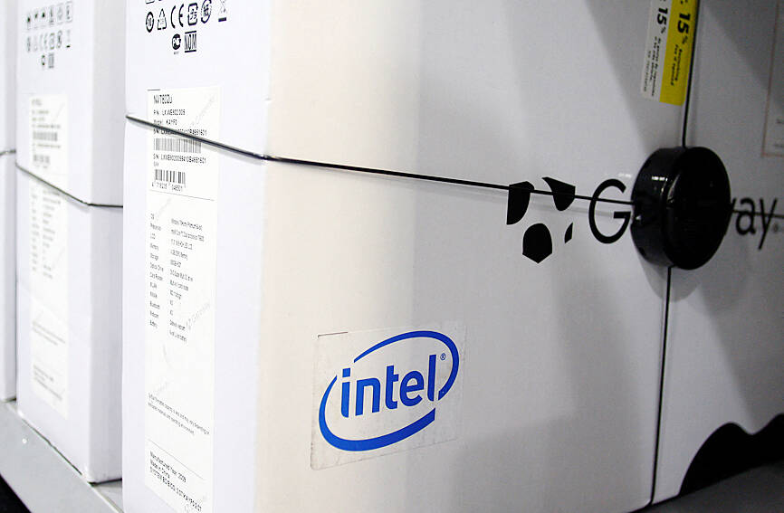 Intel gains after chipmaker sees ‘green shoots’ - Taipei Times