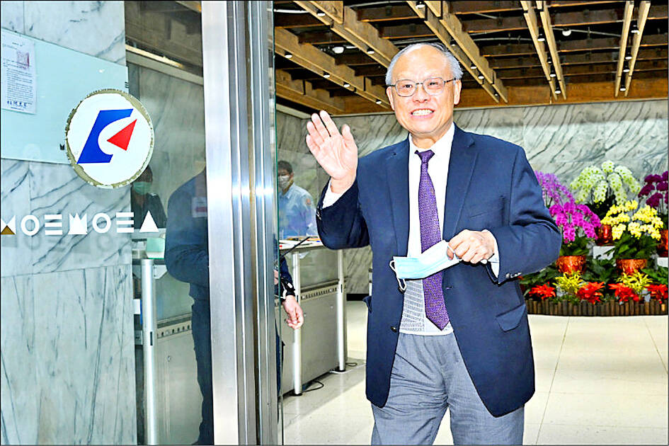 John Deng calls on US to widen chip subsidy rules - Taipei Times