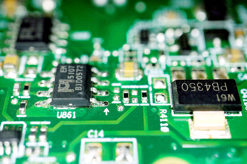 Nation extends two-year rise in US chip exports - Taipei Times