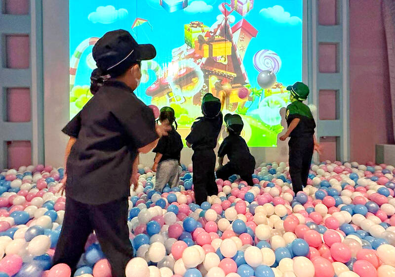 Police ball - Taipei Times