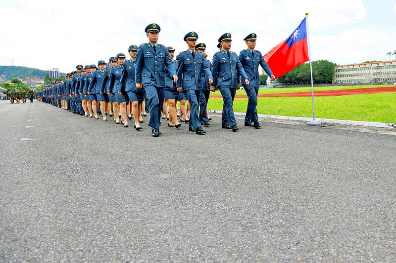 Military: Tsai touts military reforms at graduation ceremony - Taipei Times