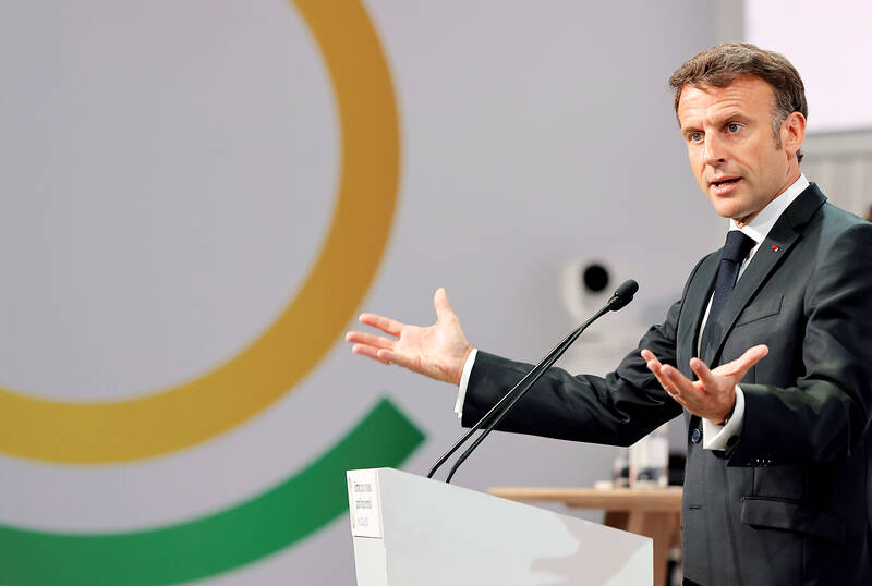 Paris summit calls for ‘finance shock’ - Taipei Times