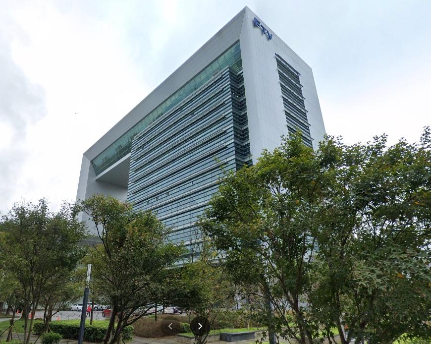 FTV fined after shareholder renounces citizenship - Taipei Times