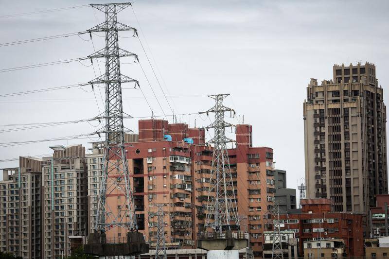 More than 80% willing to pay more for power - Taipei Times