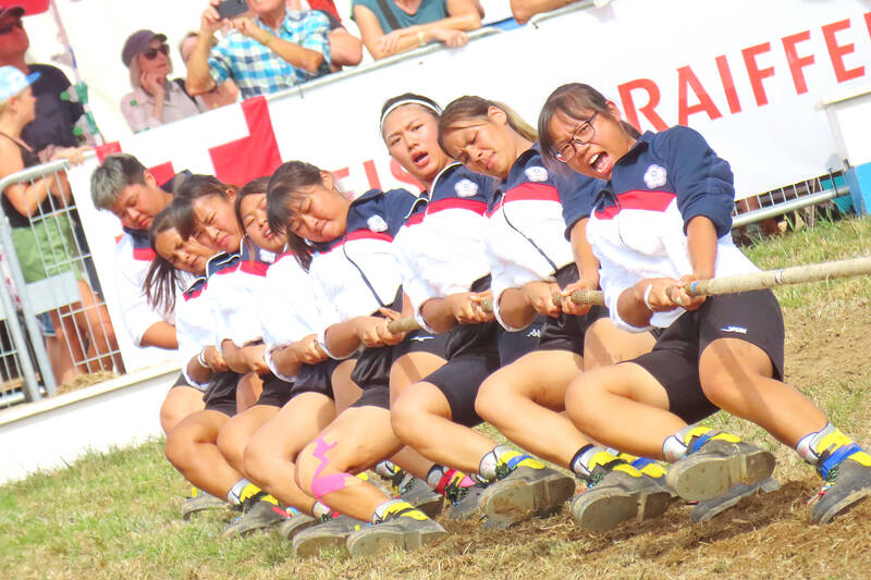 Taiwan hauls record medals at tug-of-war event - Taipei Times