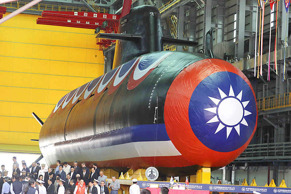 Japanese ex-commander praises new submarine - Taipei Times