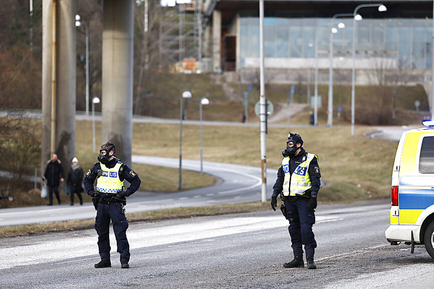 Eight are hospitalized after odor at Sweden intel office - Taipei Times