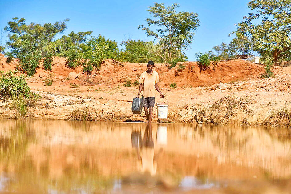 ‘We are starving’: Villagers in Malawi cook toxic yams to survive ...
