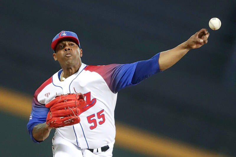 CPBL’s Fubon Guardians sign Cuban pitcher Elias - Taipei Times