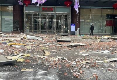 Four killed in Taichung mall explosion - Taipei Times